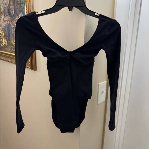 SKIMS | Tops | Skims Seamless Sculpt Long Sleeve Low Back Brief ...
